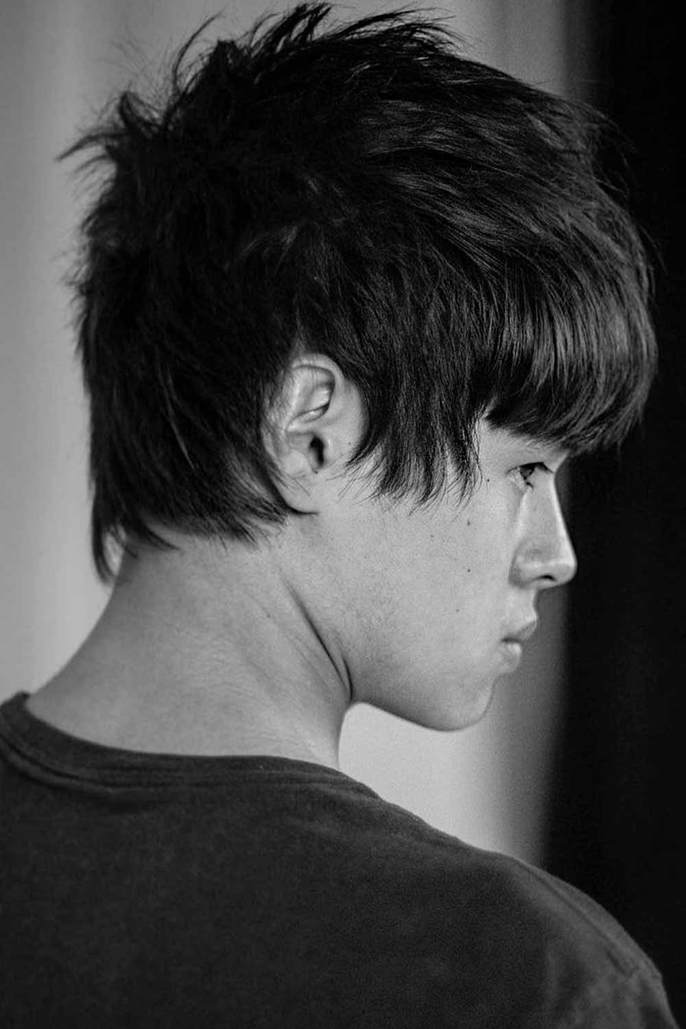 Layered Haircuts For Men With FAQs And Examples | MensHaircuts.com