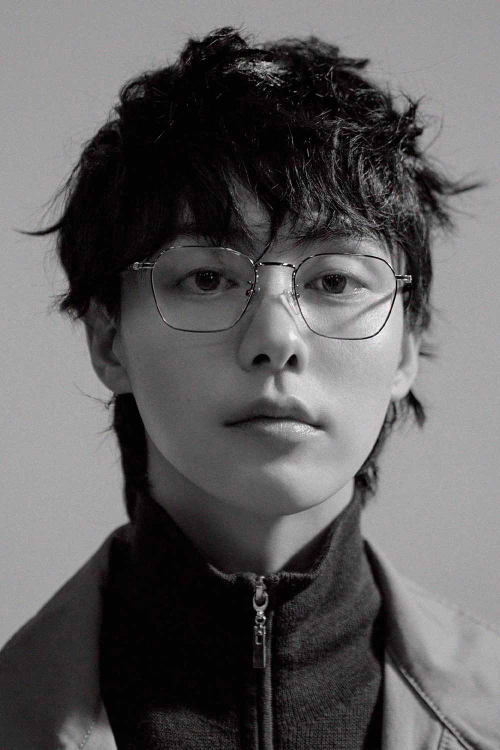 15 Shaggy Haircuts For Men To Try This Year