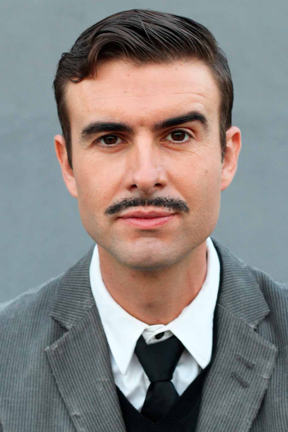 10 Pencil Mustache Ideas For Stylish Guys