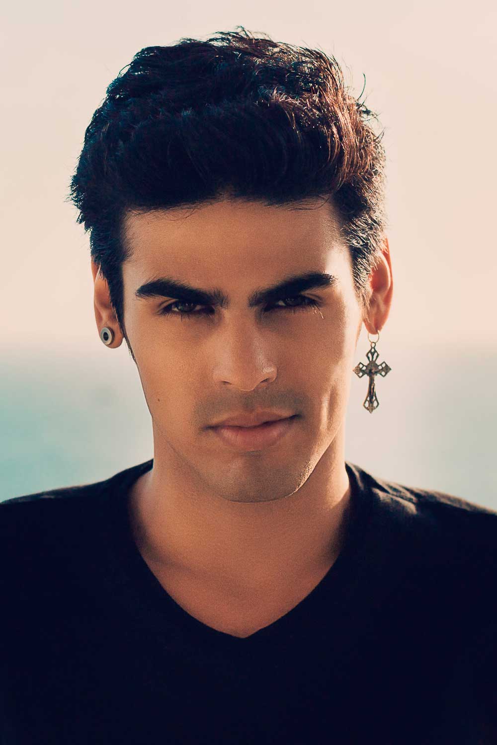 18 Earrings For Men: How To Choose And Wear - Mens Haircuts