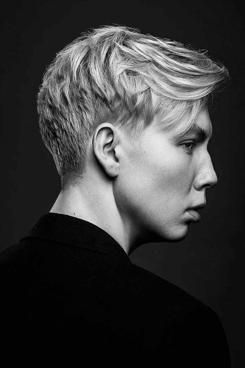 30 Layered Haircuts For Men With FAQs And Examples