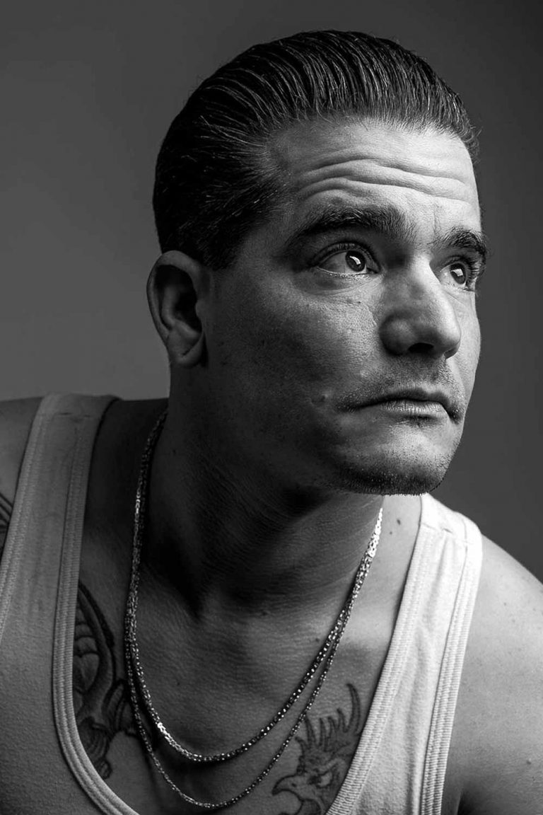 28 Round Face Haircuts For Men: Ideas Trending In 2024