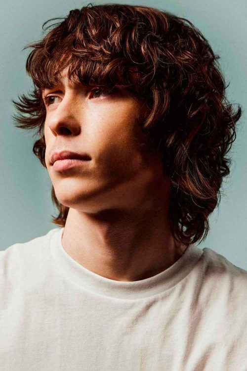 40 New Hairstyles For Men With Wavy Hair - Mens Haircuts
