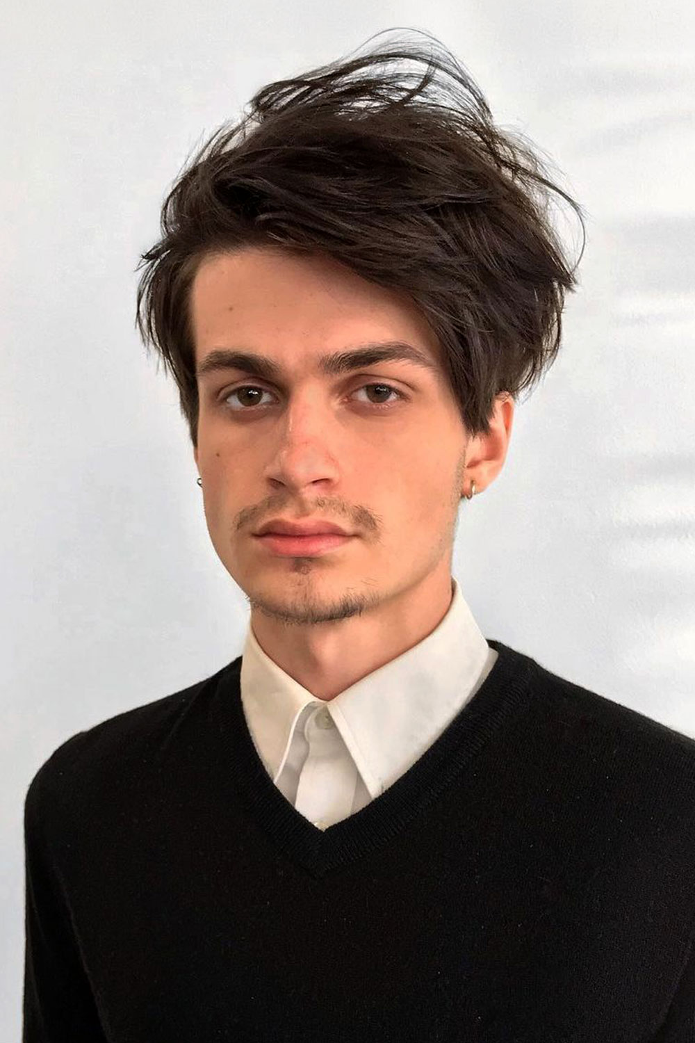 30 Layered Haircuts For Men With FAQs And Examples