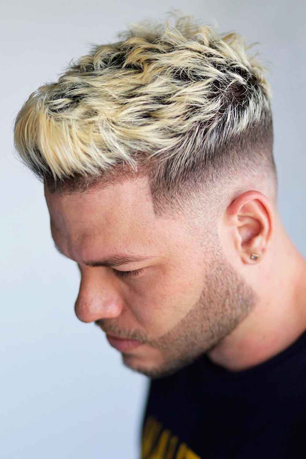 Men's Hair Highlights: A Contemporary Style Guide